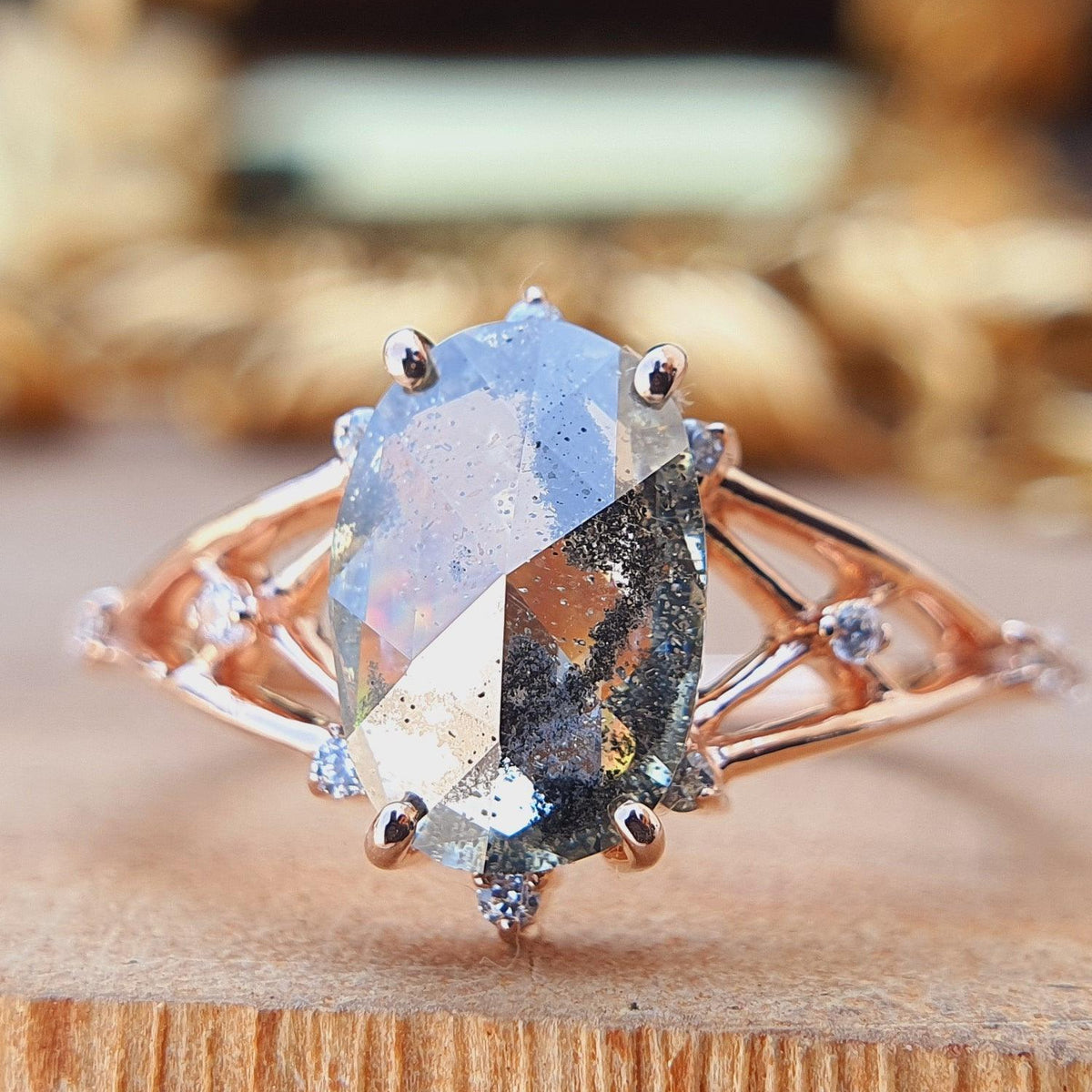 Moissanite salt and pepper store